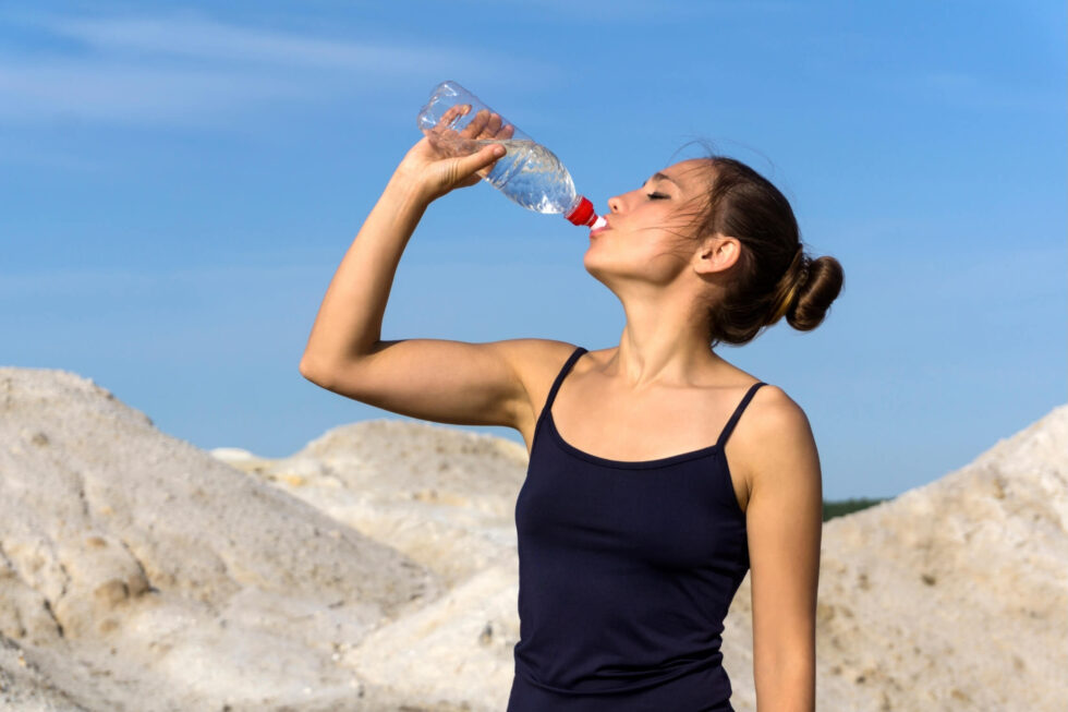 How Dehydration Triggers Headaches and Migraine